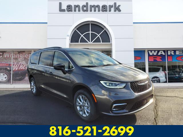 New Vans For Sale | Landmark Dodge Chyrsler Jeep Ram Auto